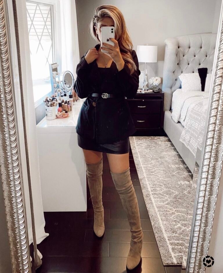 20 Classy Christmas Outfit Ideas That You Will Love - Hastralys